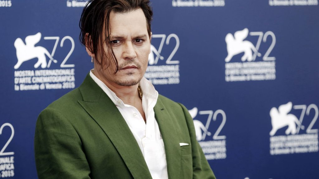 5 curiosidades sobre o lendário Johnny Depp - Comentei!